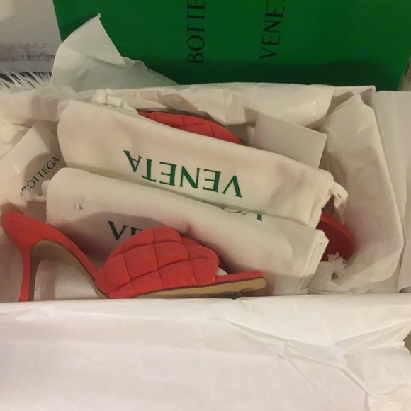 Bottega vanetta | Shoes | Bottega Vanetta Heels Sandals Size 375 | Poshmark